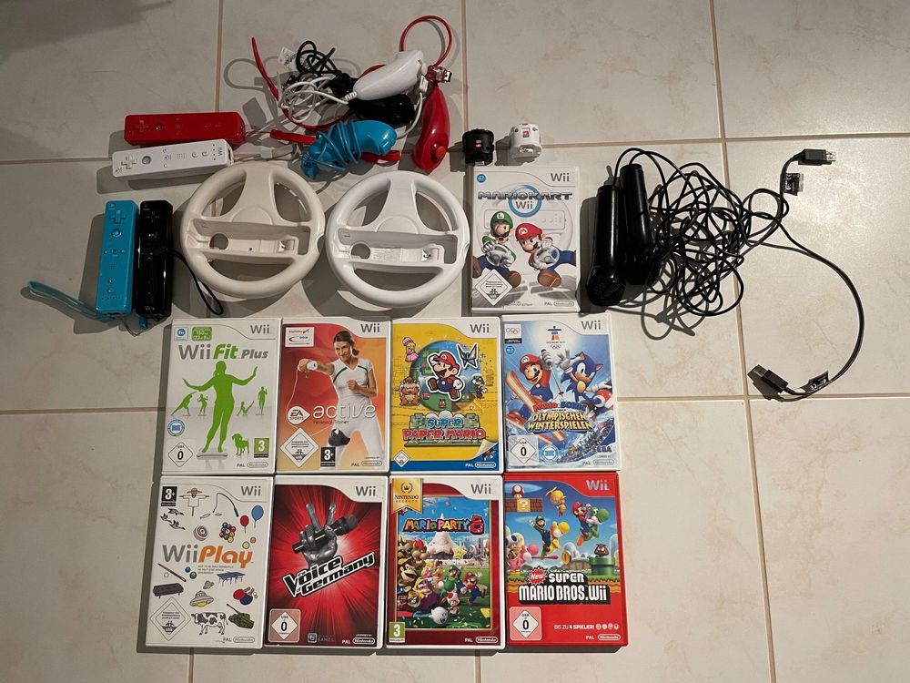 Wii Accessory paket inkl. Spiele (Konsole kaputt) (Gebraucht) in ...