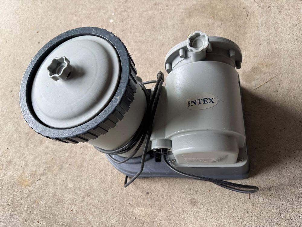 Intex Poolpumpe/Pompe de piscine Krystal Clear Model 634T (Gebraucht ...