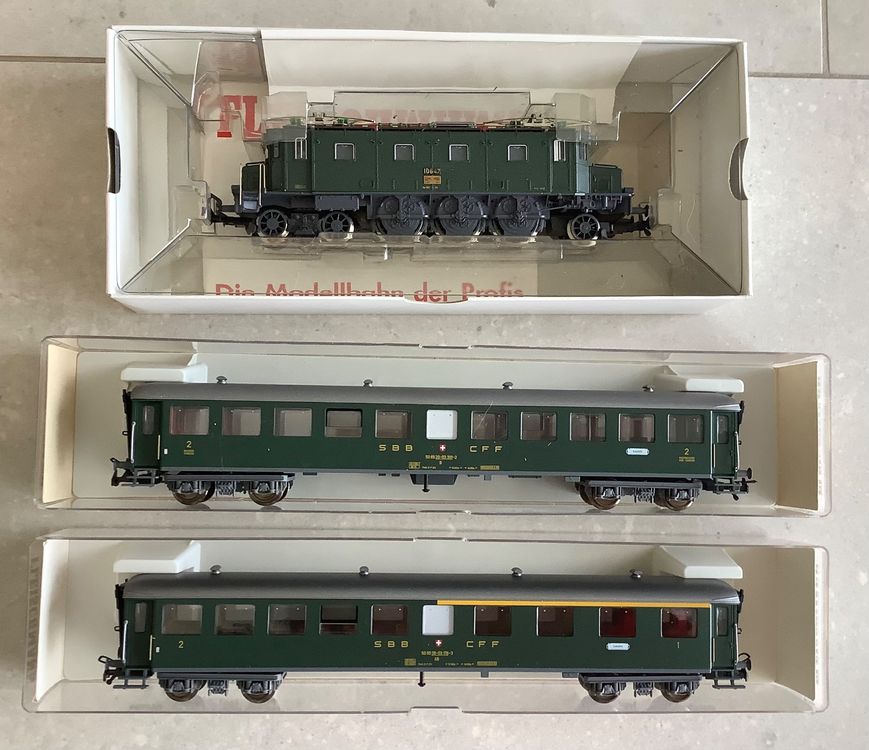 Fleischmann Lokomotive mit 2 Personenwagen und Schienen | Kaufen auf ...