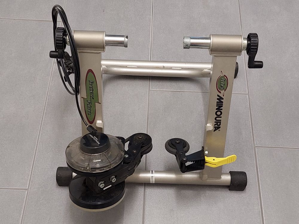 RDA MINOURA Rollentrainer indoor (Gebraucht) in für CHF 30 – nur ...