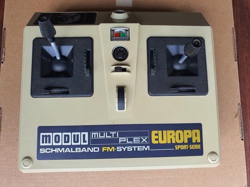 MULTIPLEX FM 27 MHz Europa Sprint-Serie avec récepteur (Gebraucht) in ...