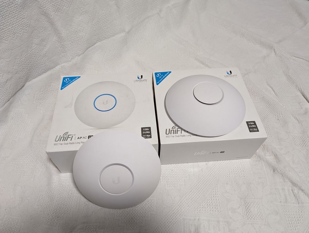 Set 2x Ubiquiti UniFi PoE Access Point AP-AC-LR (Gebraucht) in Seengen ...