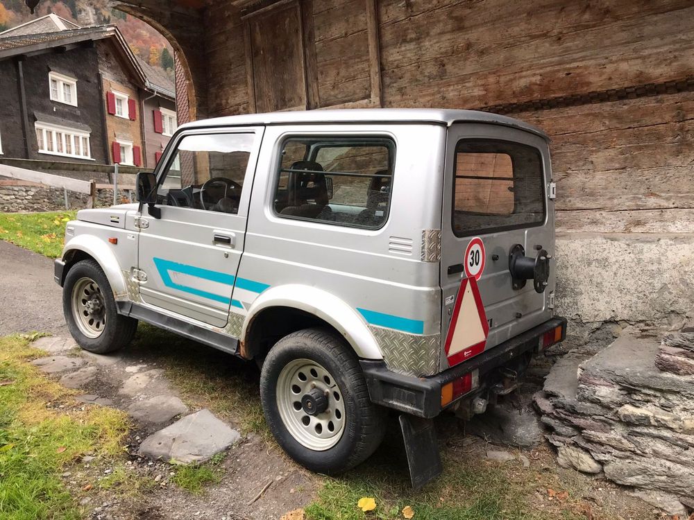 Suzuki Samurai 30km/h (D'occasion) à Weisstannen pour CHF 700 – avec ...