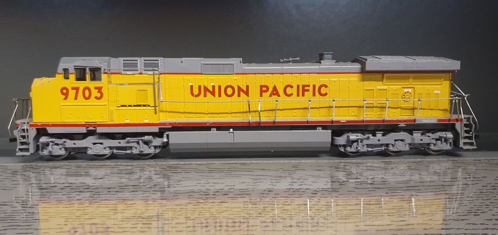 BACHMANN?: DIESELLOK UNION PACIFIC 9703 (Gebraucht) in Biglen für CHF ...