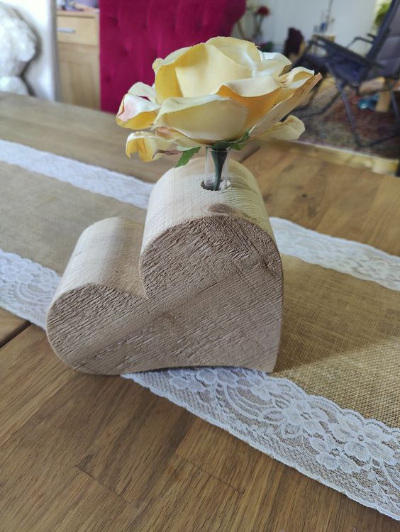 Holzherz echte Handarbeit (Gebraucht) in Leutwil für CHF 2 – mit ...