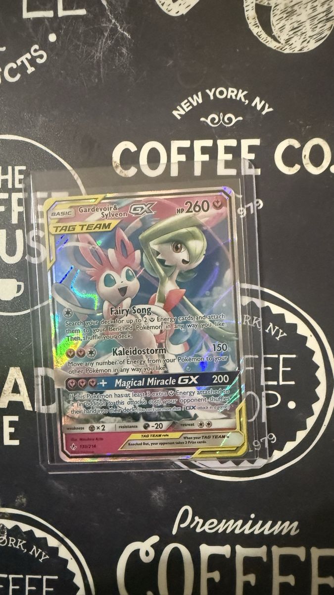 Carte Pokémon Gardevoir & Sylveon GX - État parfait! (Neuf avec ...