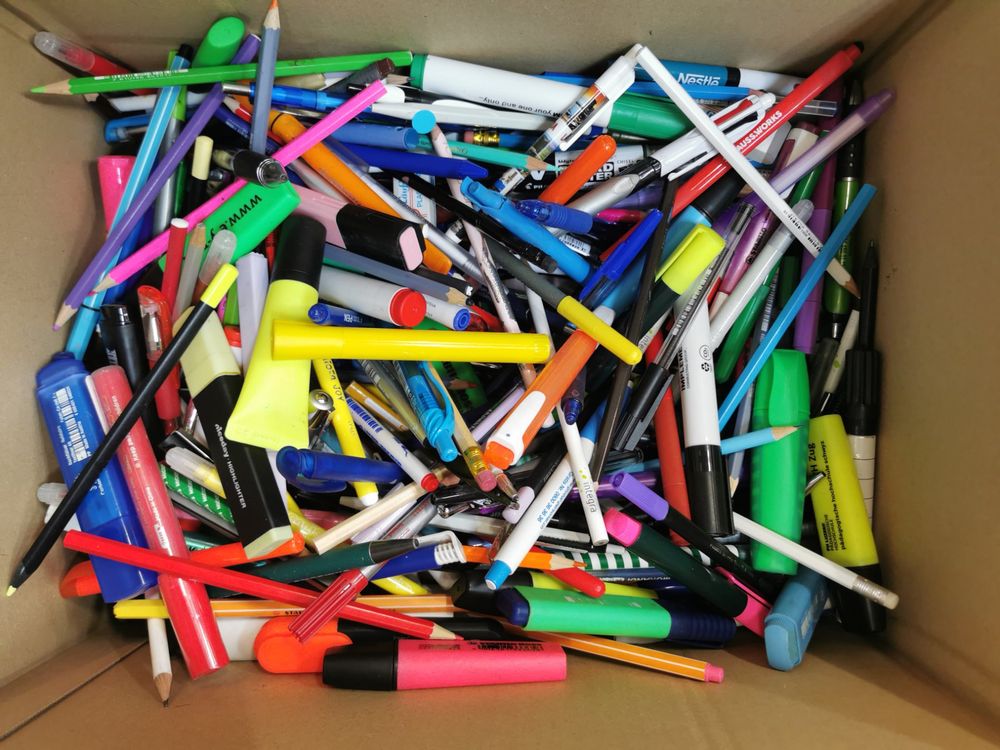 5 kg Schreibwaren - diverse Stifte (24070402) | Kaufen auf Ricardo