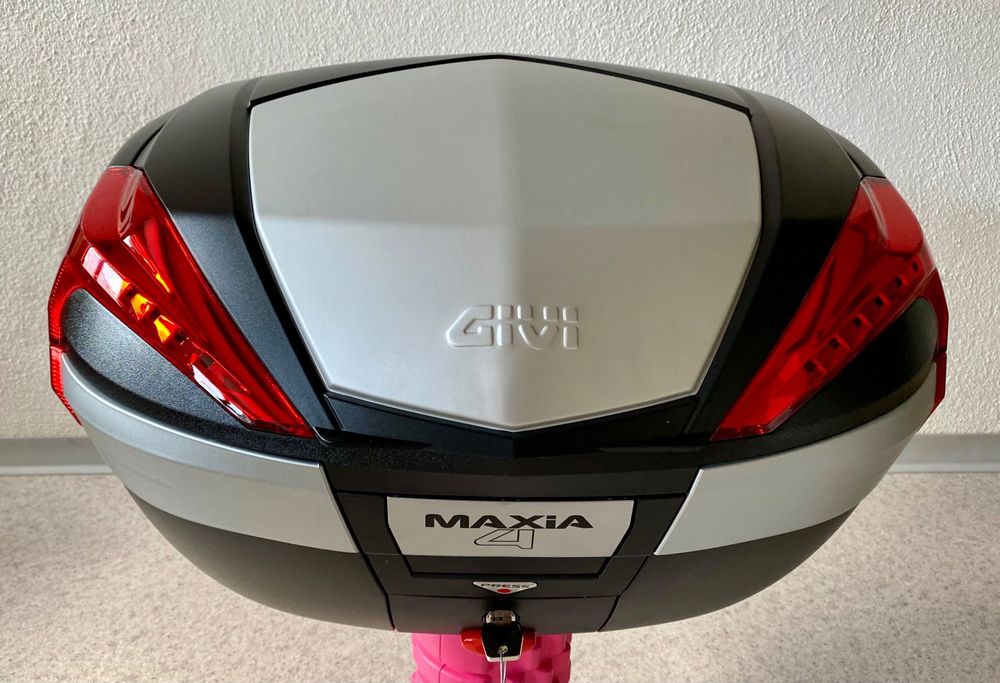 Givi V56N Maxia 4 Topcase (Neu (gemäss Beschreibung)) in Dörflingen für CHF 200 – nur Abholung ...