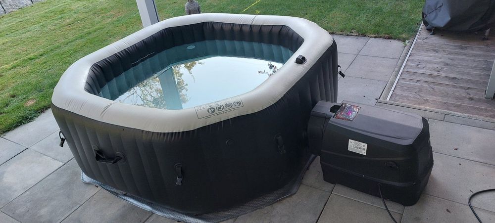 Whirlpool Intex Pure Spa SC-WF 20 (Gebraucht) in Zürich für CHF 401 ...