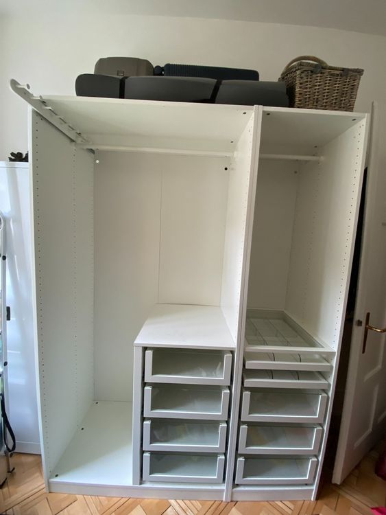 Kleiderschrank Offen Mit Schubladen