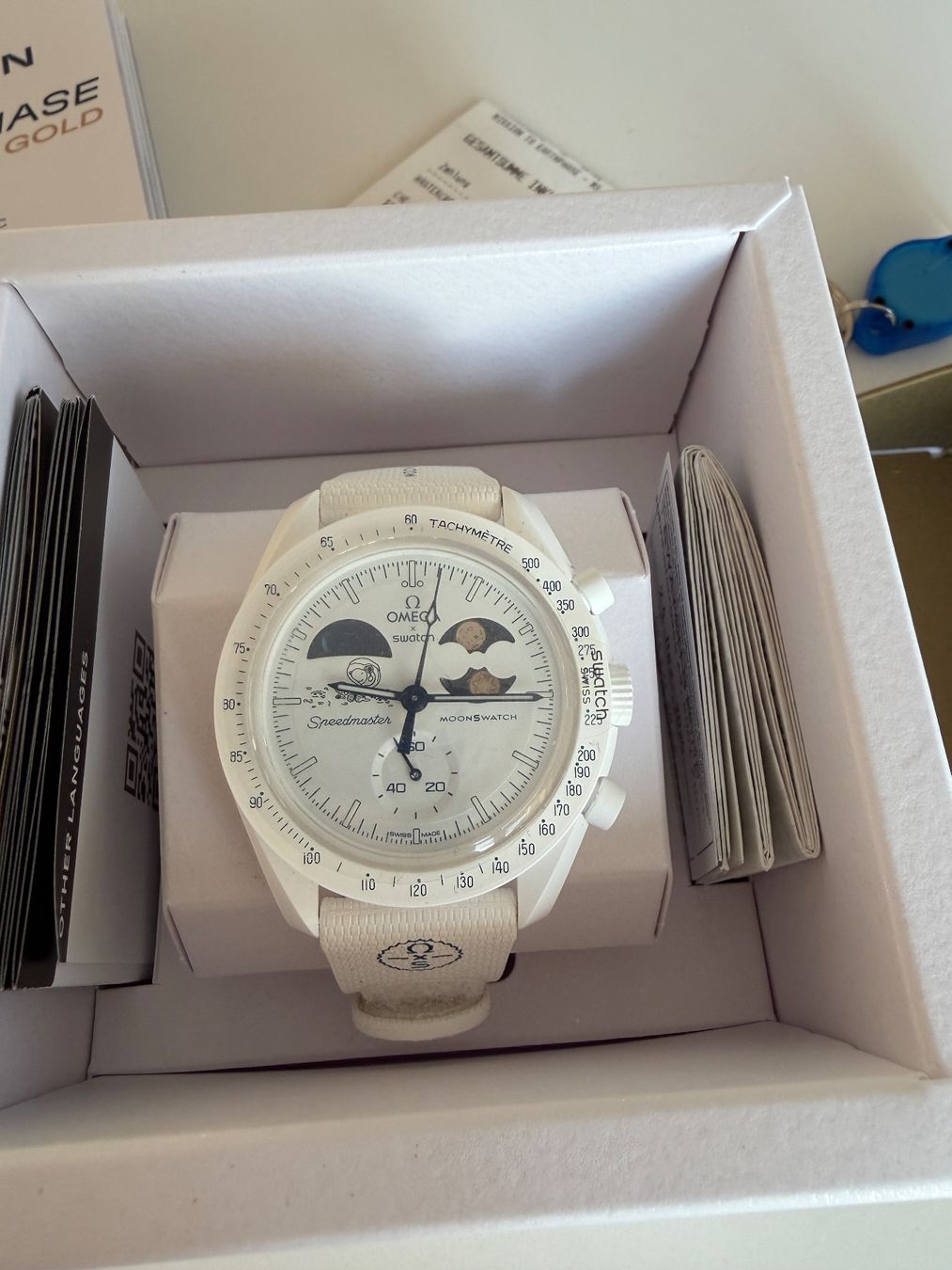 Swatch Omega Moonswatch Mission to Earthphase Moonshine Gold (Neu und ...