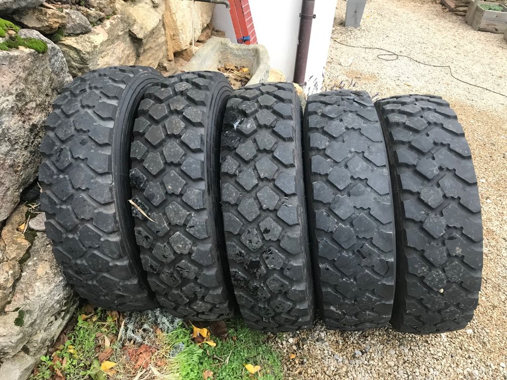 Räder/roues MICHLIN 255/100 R16 Iveco daily 4x4 (Gebraucht) in Suscevaz ...