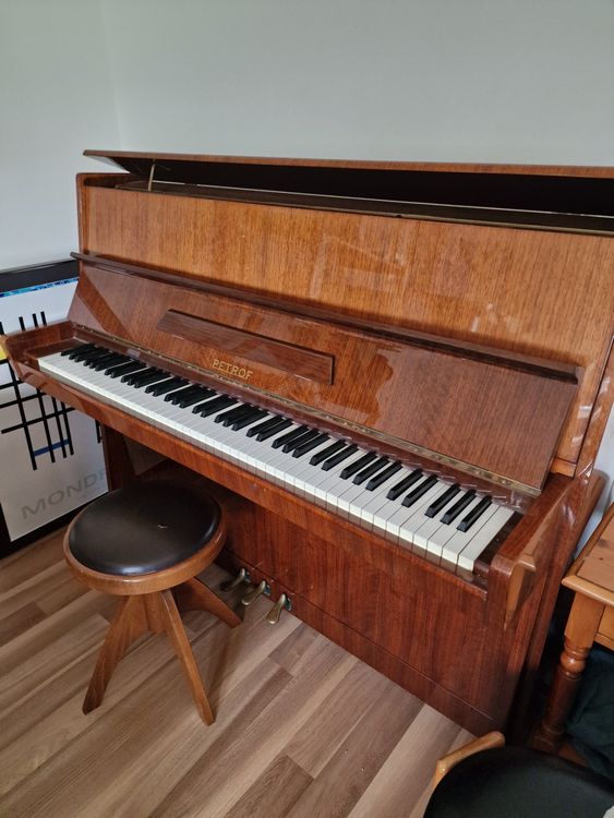 Pianoforte verticale Petrof in noce laccato | Kaufen auf Ricardo
