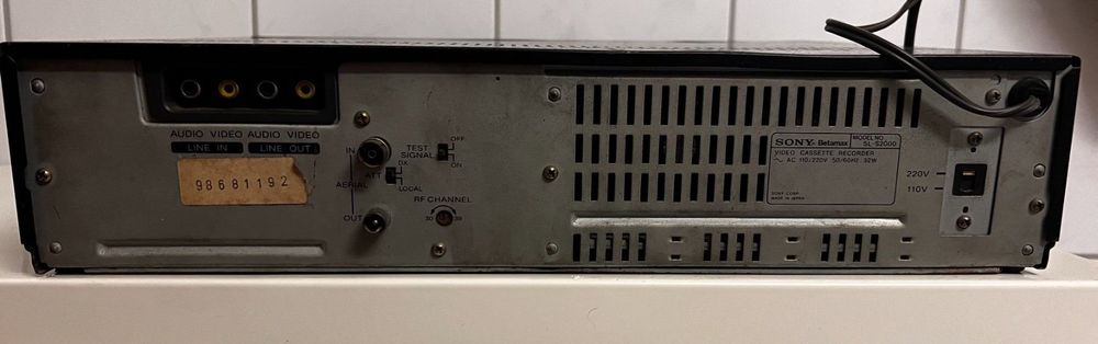 2 x Sony Betamax PAL Defekt (Defekt) in zürich für CHF 99 – nur ...