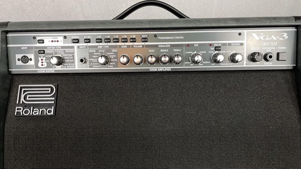 Roland Gitarren Verstärker VGA 3 inkl AmpStand (Gebraucht) in Eriz für ...