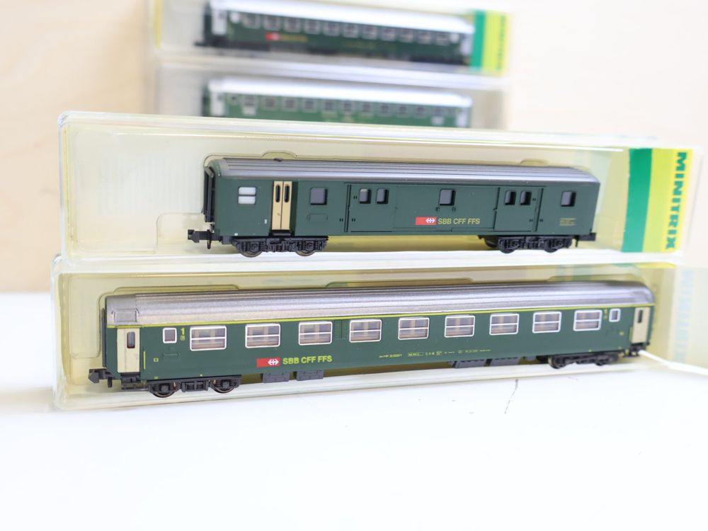 Minitrix 6 x SBB Personenwagen Set - Neupreis: 220.- | Kaufen auf Ricardo
