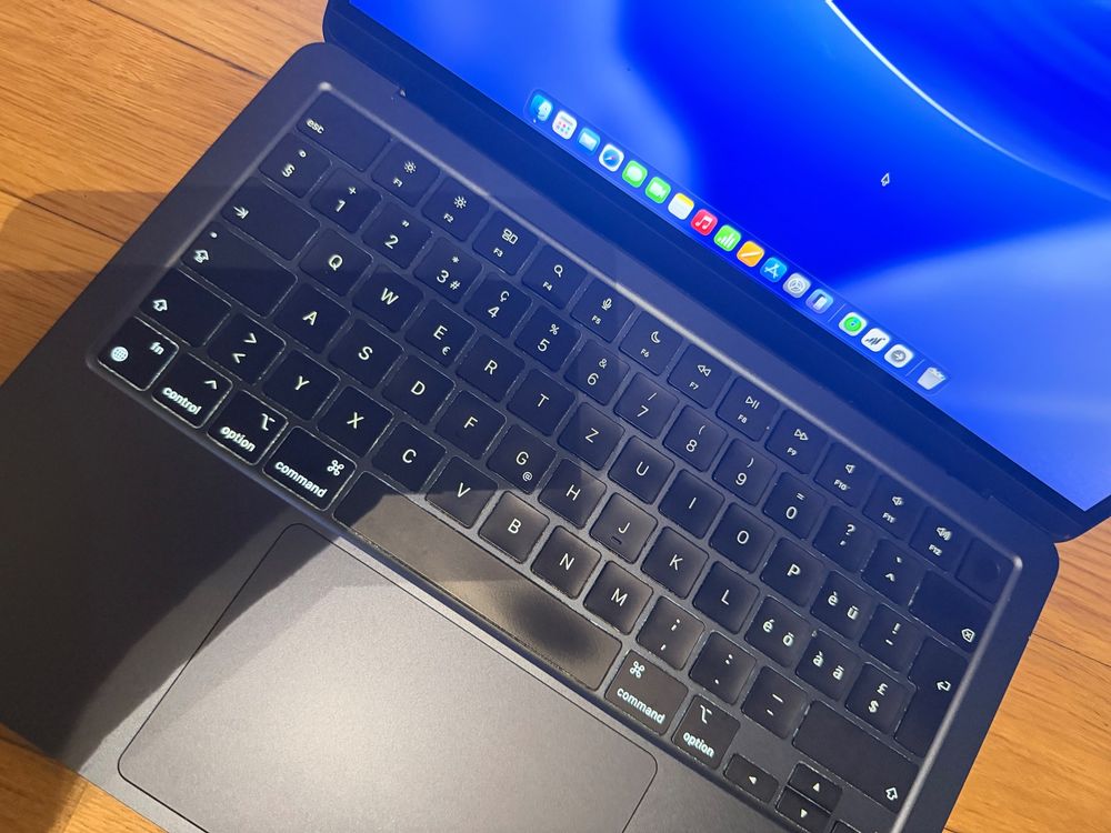 Apple MacBook Air M2 13" 256GB Space Blue (Gebraucht) in Hinwil für CHF ...
