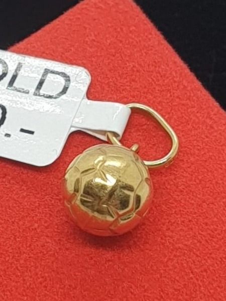 Echt 18K Gold Anhänger - Fussball (Gebraucht) in Luzern für CHF 104 ...