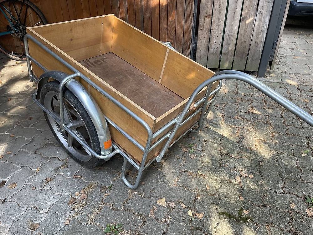 stabiler Veloanhänger (Gebraucht) in Möhlin für CHF 220 – nur Abholung auf Ricardo kaufen