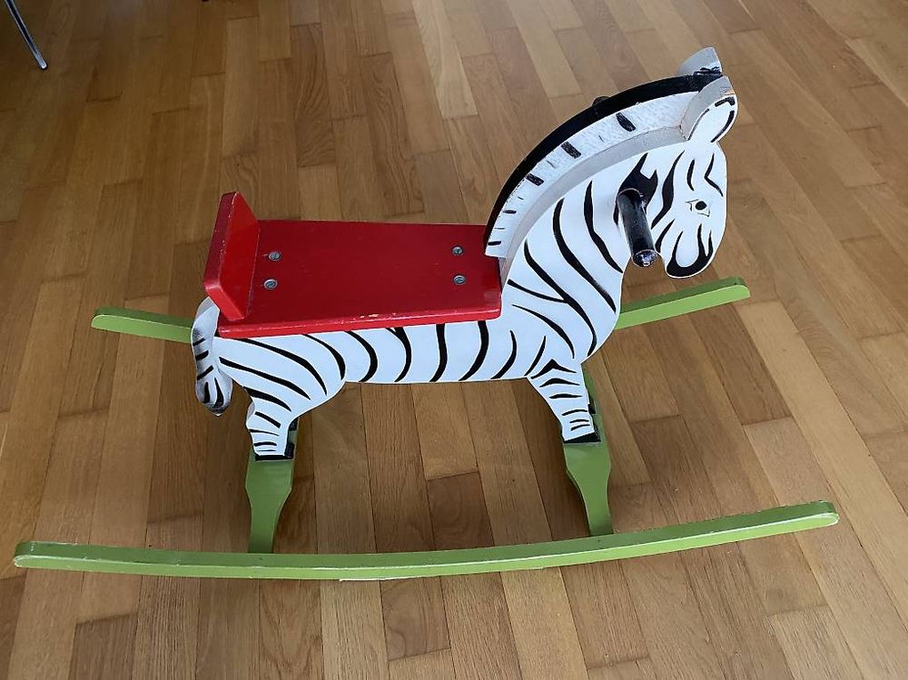 Wisa Gloria Schaukelzebra (Gebraucht) in Mettmenstetten für CHF 199 – nur Abholung auf Ricardo ...