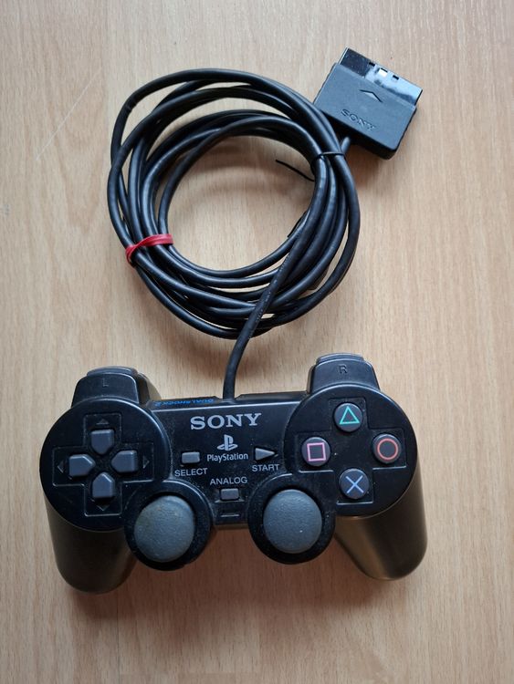 Controller PS2 original Sony (Gebraucht) in Moutier für CHF 12.5 – mit ...