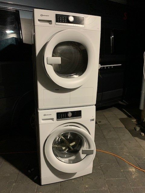 Waschturm (Waschmaschine und Tumbler) | Kaufen auf Ricardo