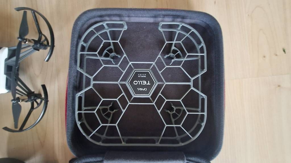 Ryze Tech Tello in sehr gutem Zustand inkl. viel Zubehör (D'occasion) à ...
