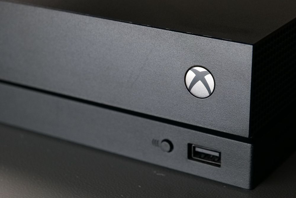 Xbox One X 500GB - Funktioniert einwandfrei (Gebraucht) in Rossrüti für ...