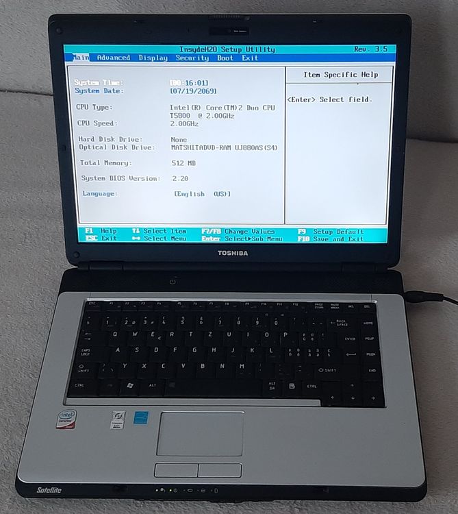 Toshiba Satellite L300 1as 15 4 Zoll Defekt Für Teile Defekt In