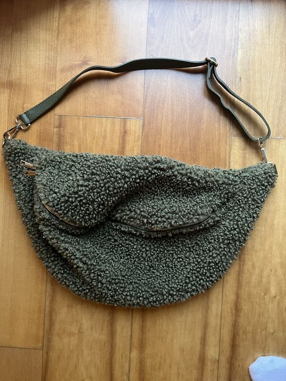 Grosse Grüne Teddy Bauchtasche (Gebraucht) in Wettswil für CHF 24.9 – mit Lieferung auf Ricardo ...