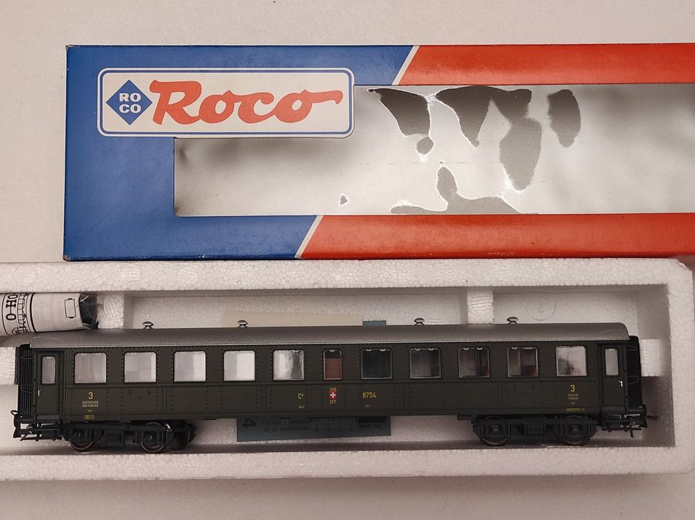 Historischer Personenwagen 3. Klasse der SBB von Roco H0 (Neu und ...