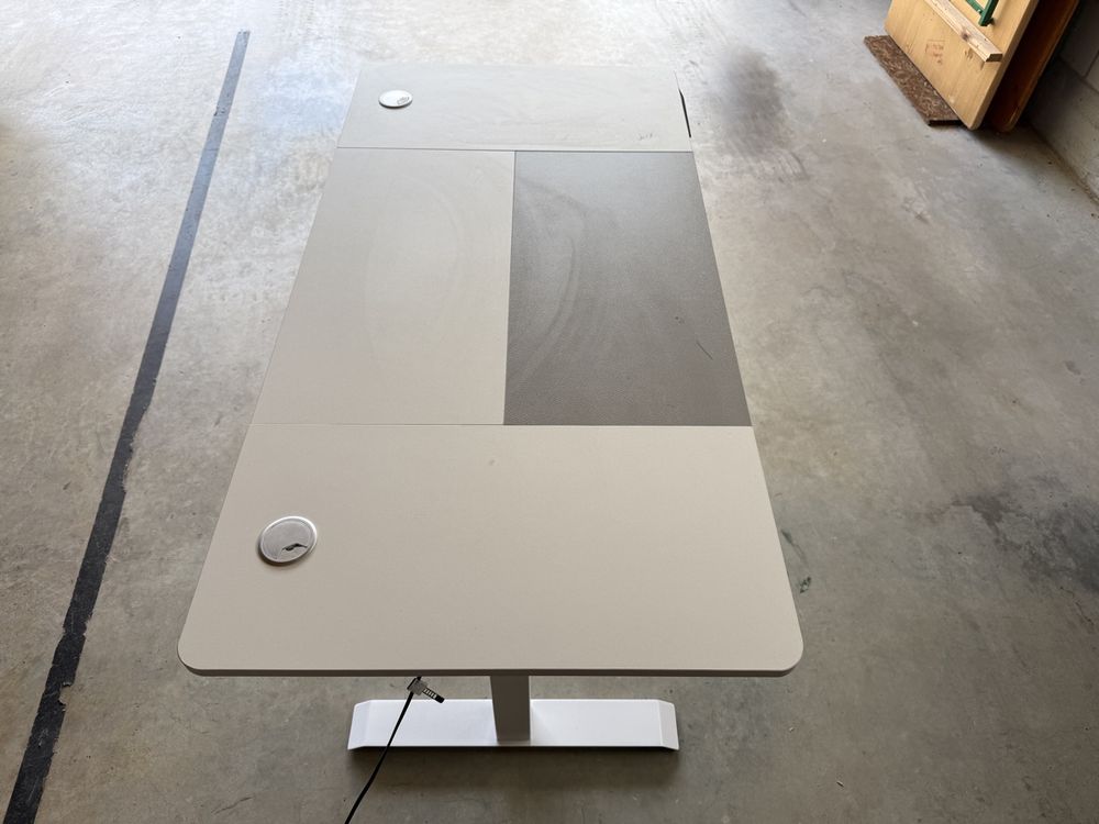 Elektrischer Stehtisch, höhenverstellbar, Tischplatte 120cm (Gebraucht ...