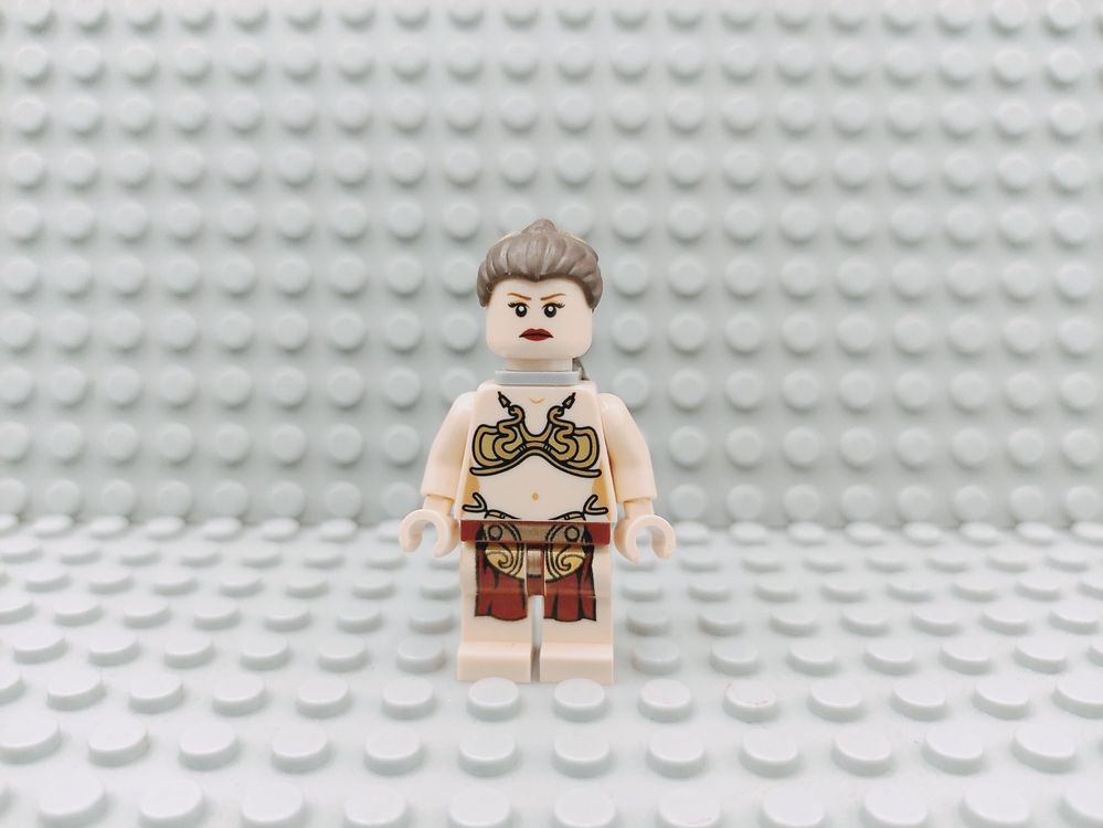 Lego Star Wars Minifigur sw0485 Slave Leia ab 1.- (Defekt) in Wil SG ...