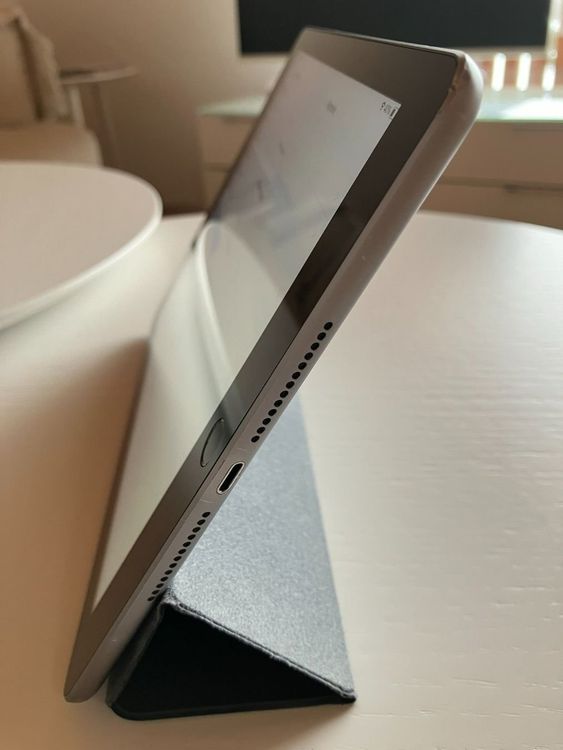 iPad 6. Generation WiFi+Cellular / 32GB / Model A1954 (Gebraucht) in ...