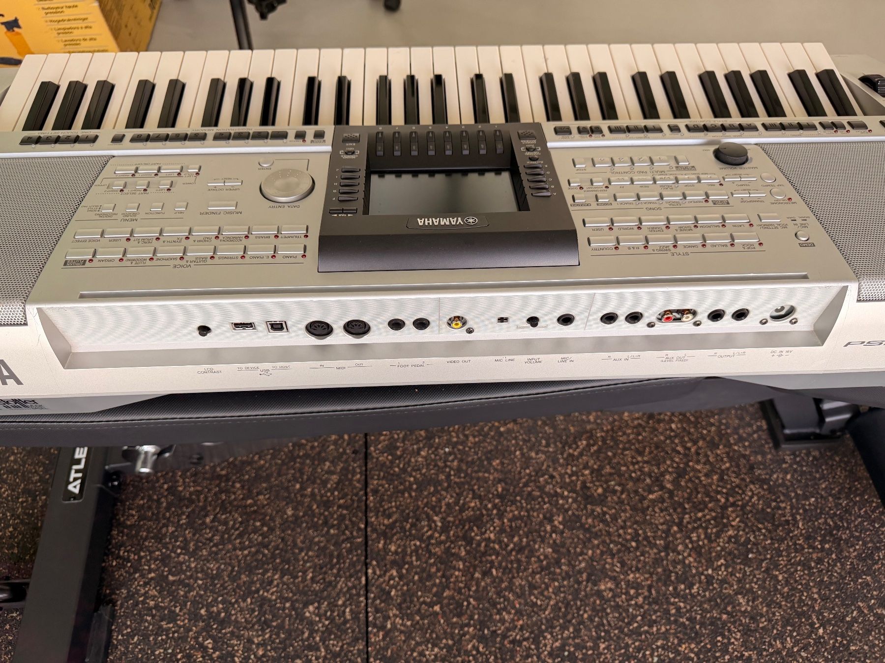Keyboard Yamaha PSR-3000 (Gebraucht) in Root für CHF 1 – nur Abholung ...