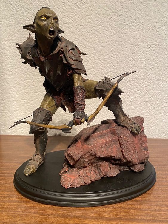 Sideshow Weta Moria Orc Archer (Gebraucht) in Staffelbach für CHF 550 ...