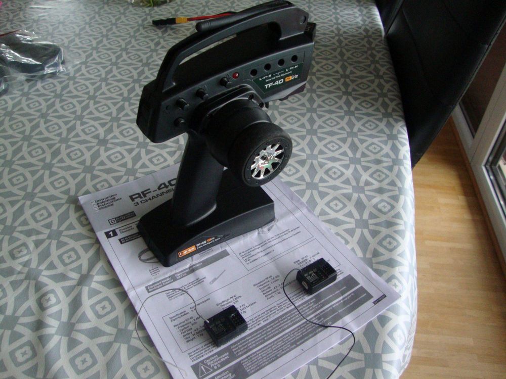 Télécommande Hpi TF-40 + 1 récepteur (Gebraucht) in Onex für CHF 50 ...