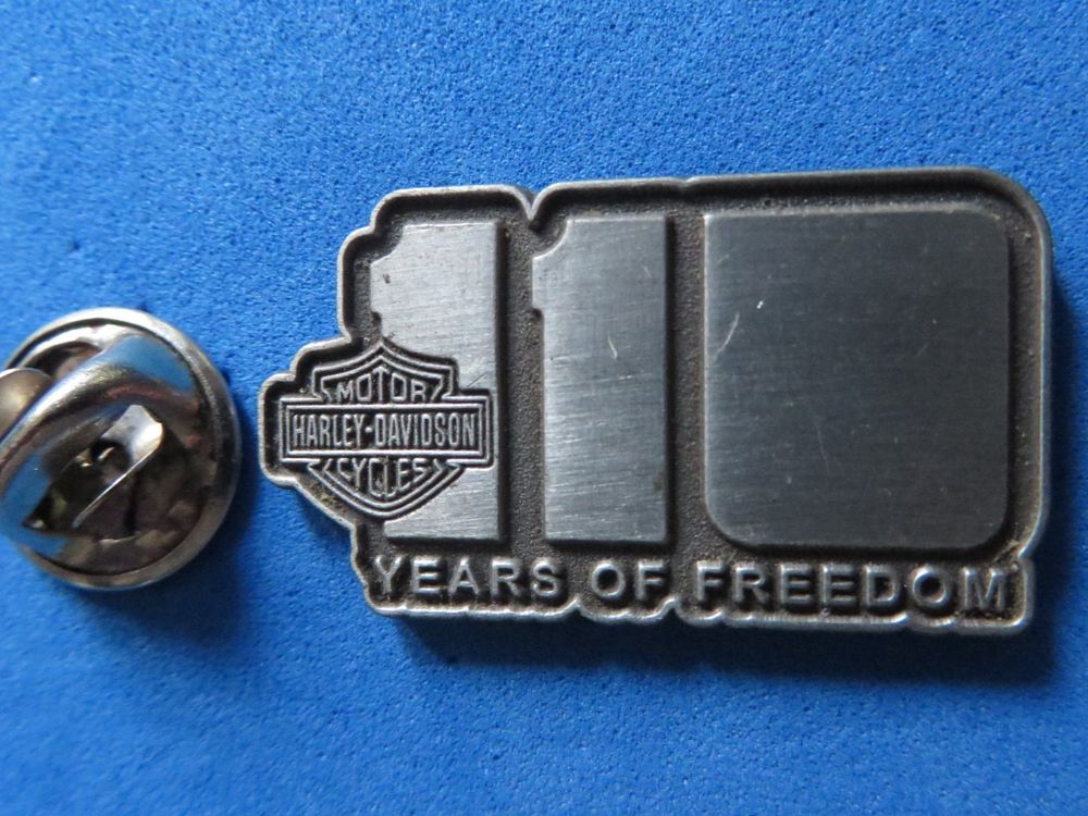 PIN PIN'S HARLEY-DAVIDSON,110 YEARS OF FREEDOM,MOTORRAD,lim. | Kaufen ...