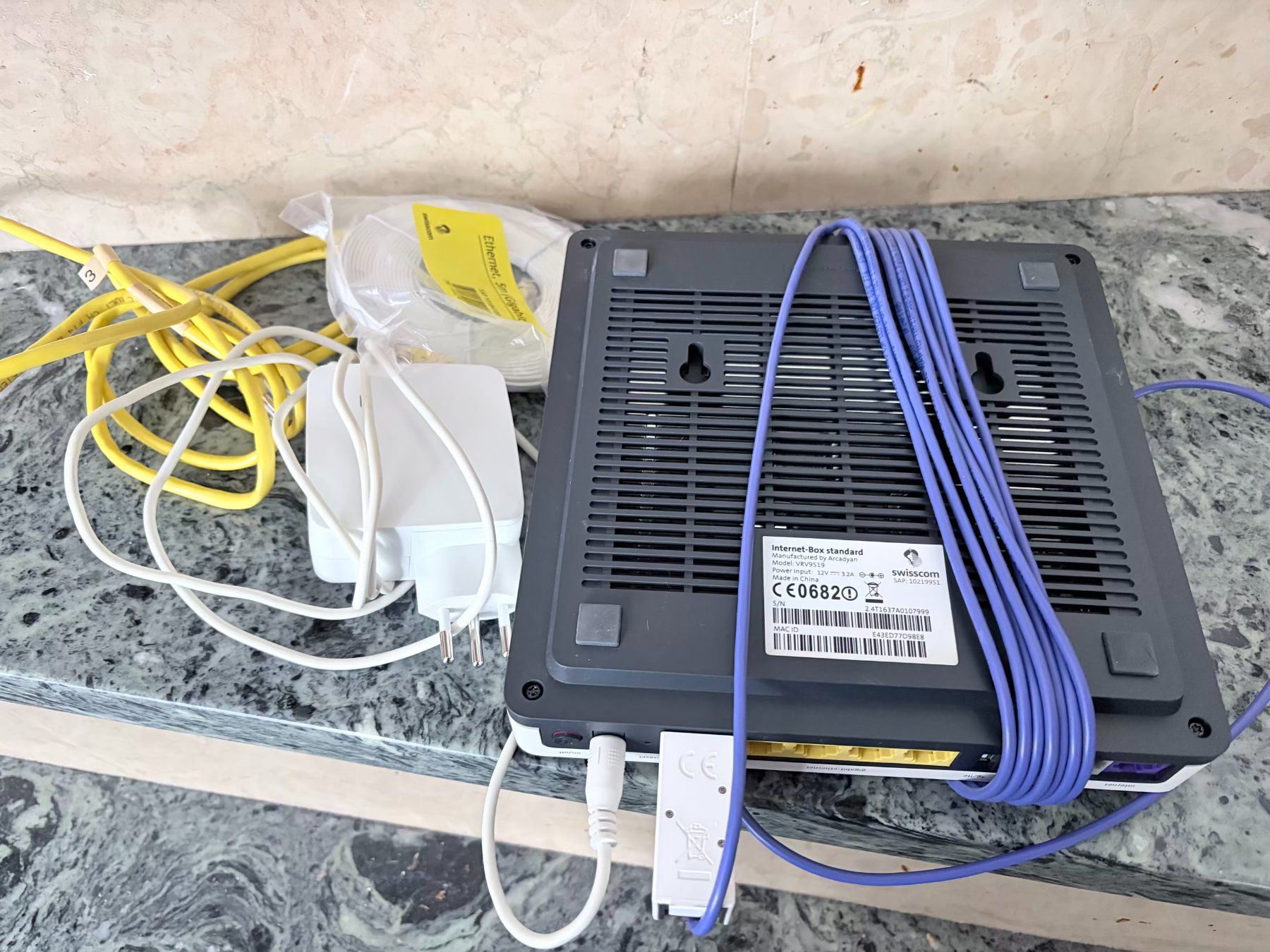 Swisscom Internet-Box Standard VRV9519 - Top Zustand! (Gebraucht) in ...