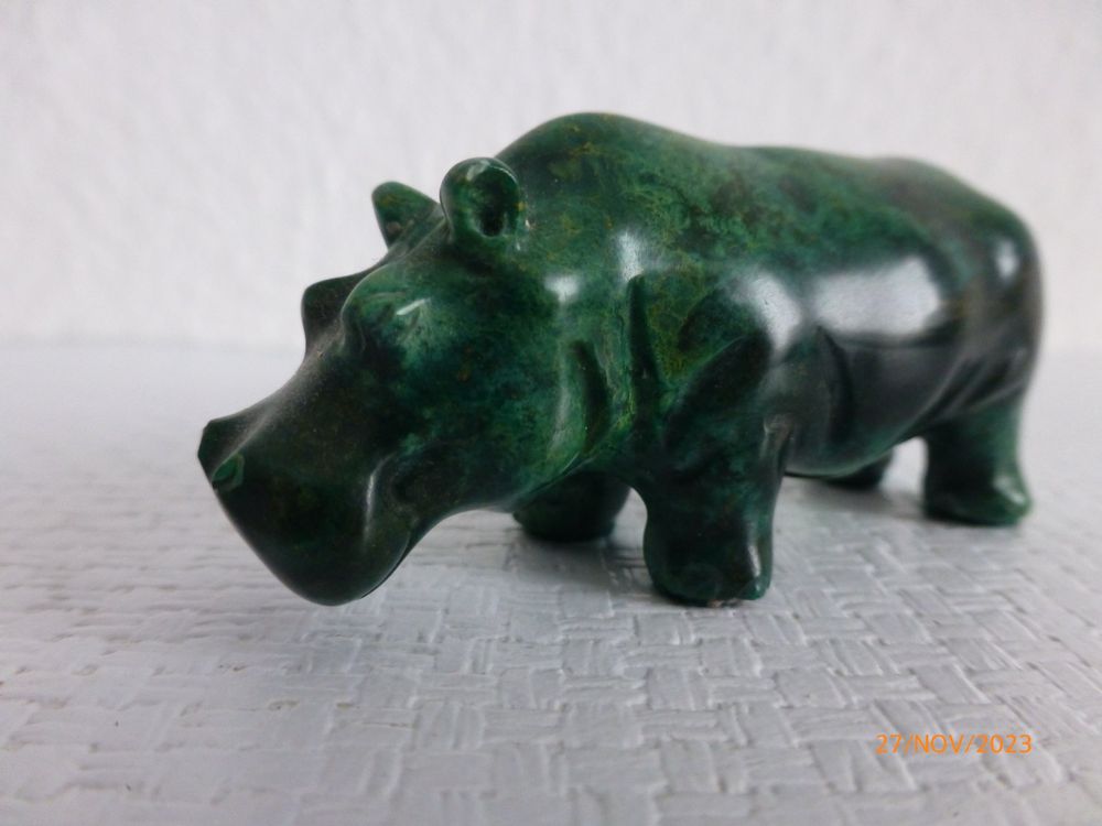 Hippo / Nilpferd geschnitzt aus Verdite Halbedelstein. (Gebraucht) in ...