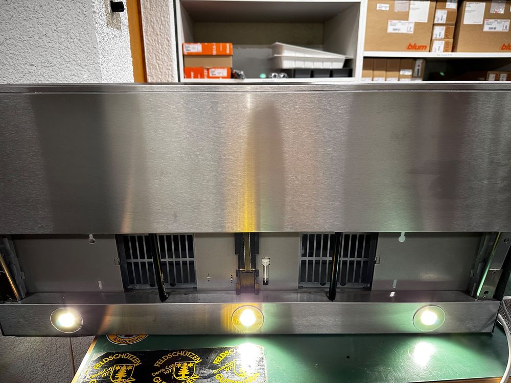 MIELE Dunstabzugshaube DA 3698-90 ED (Gebraucht) in Innertkirchen für ...