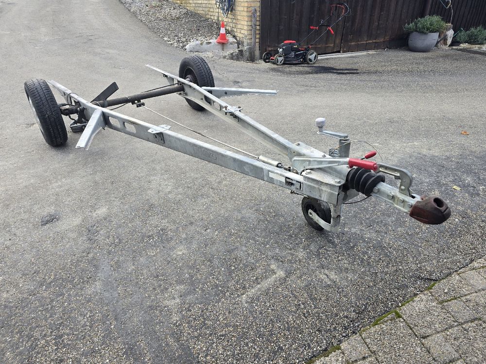 Erstaunlich Anhanger Mit Auflaufbremse Ebenbild