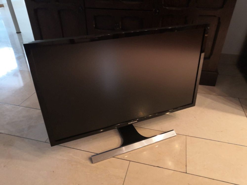 Samsung 4K Monitor 28 Zoll | Kaufen auf Ricardo