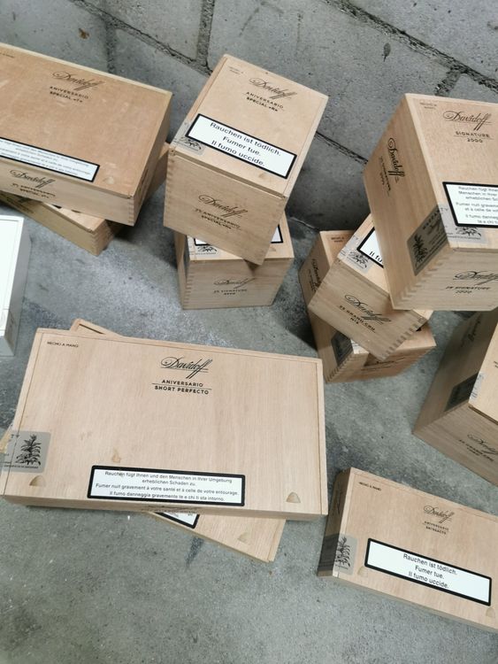 22 x Davidoff + The Griffin's Zigarren Kisten mix (Gebraucht) in ...