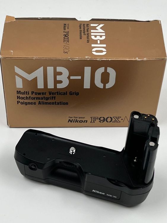 Nikkon MB-10 Mulitpowerverticalgrip/Multifunktionshandgriff (Gebraucht ...