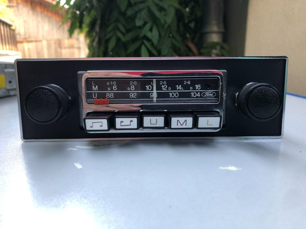 Autoradio Ford M32 für Capri Escort ..... (Gebraucht) in Jenins für CHF 24 – mit Lieferung auf ...