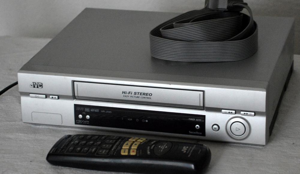 Videorecorder/ magnétoscope VHS JVC HR-J595MS | Kaufen auf Ricardo