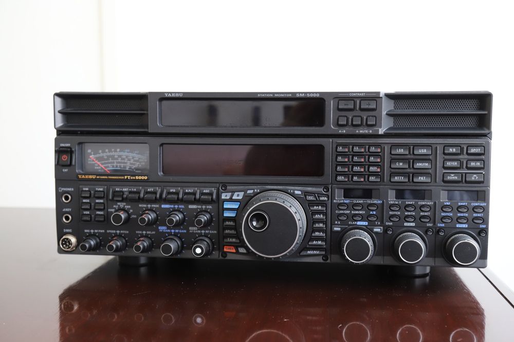 KW-/50-MHz-Transceiver FTDX5000 mit Station Monitor SM-5000 | Kaufen ...