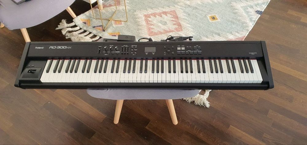 Roland RD-300NX Stage Piano (Gebraucht) in Rüfenacht BE für CHF 400 ...