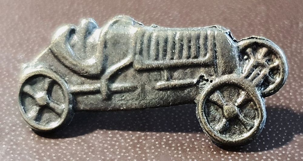 R958 - Alter Pin Auto Rennwagen Oldtimer (Gebraucht) in Reinach BL für ...